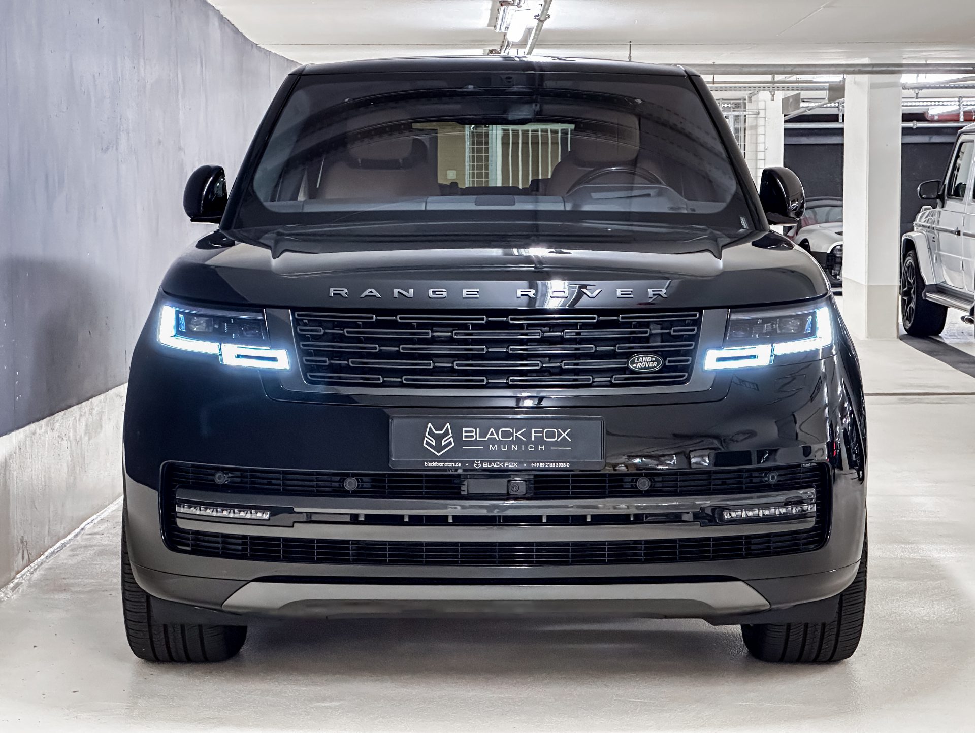 Land Rover Range Rover D350 – Black Fox