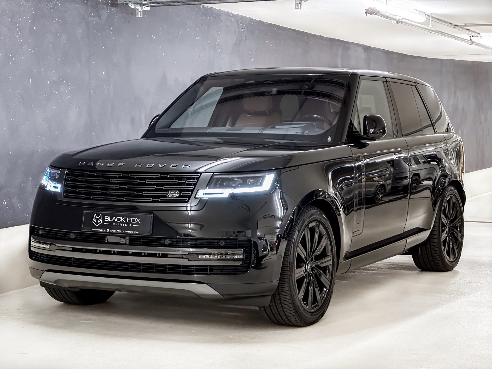 Land Rover Range Rover D350 – Black Fox
