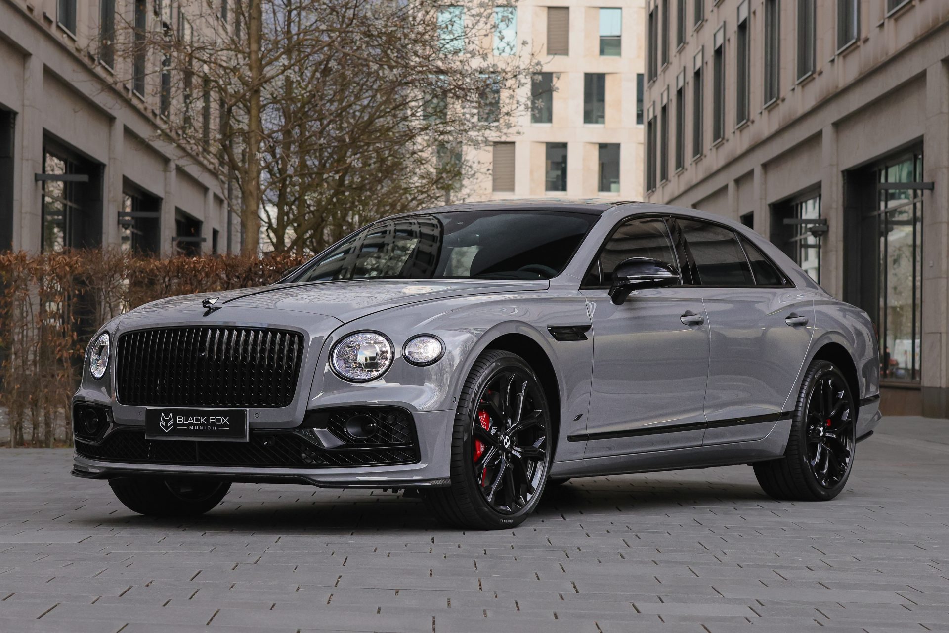 Bentley Flying Spur S V8 – Black Fox