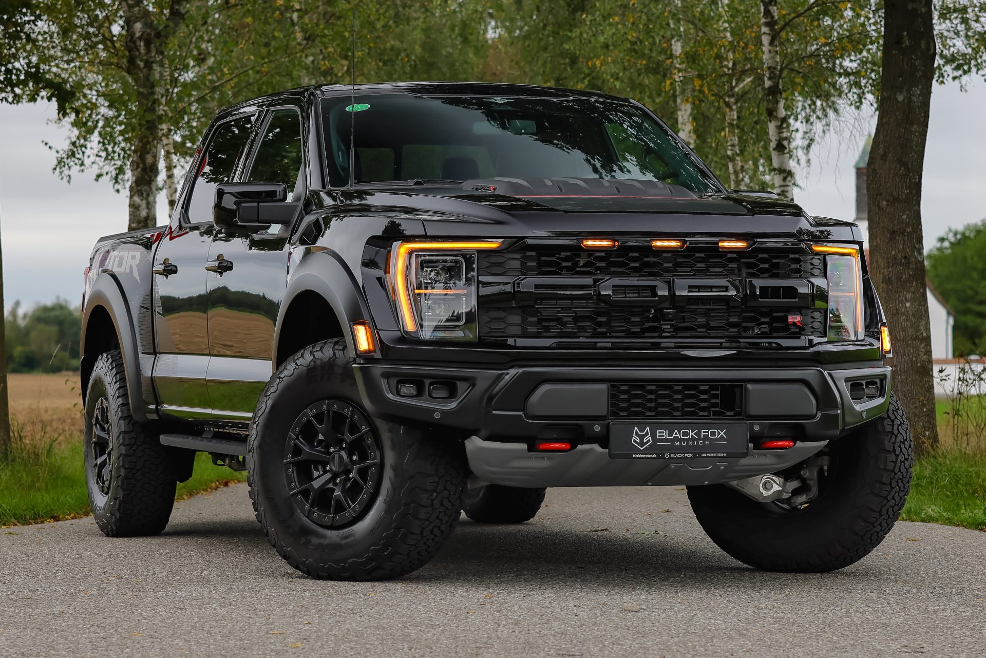 Ford F 150 Raptor R– Black Fox